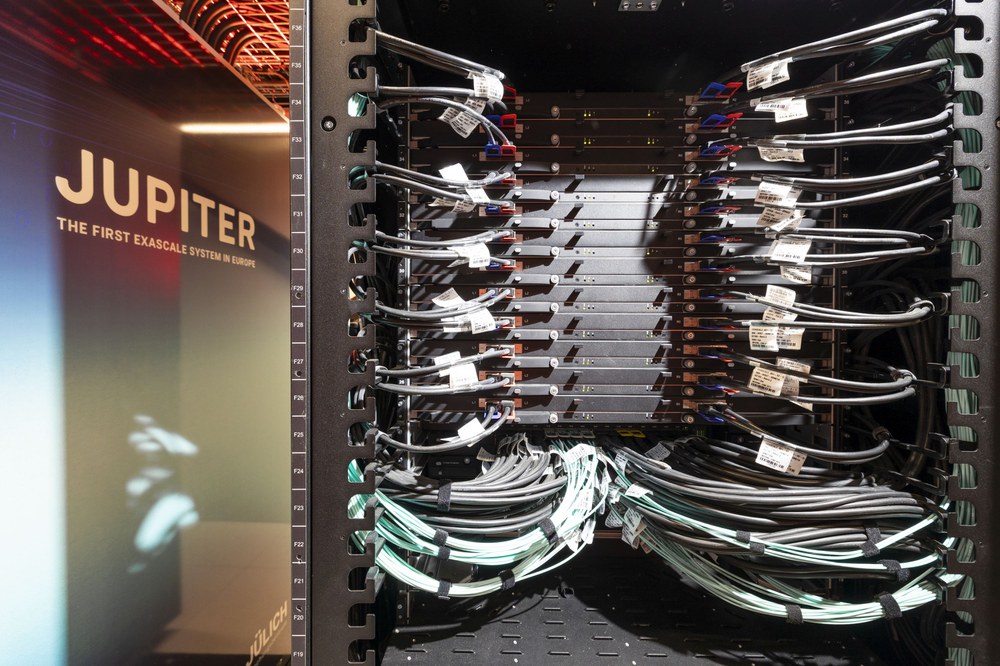 Primeur in de EU: Jupiter-supercomputer breekt door exascale-barrière ...